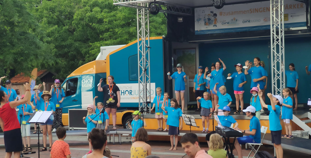 Das ChorWerk Potsdam präsentiert: Der SingBus in Potsdam!